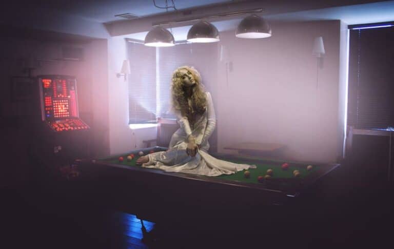 Dramatic Jilted Bride Wedding Editorial | Bespoke-Bride: Wedding Blog