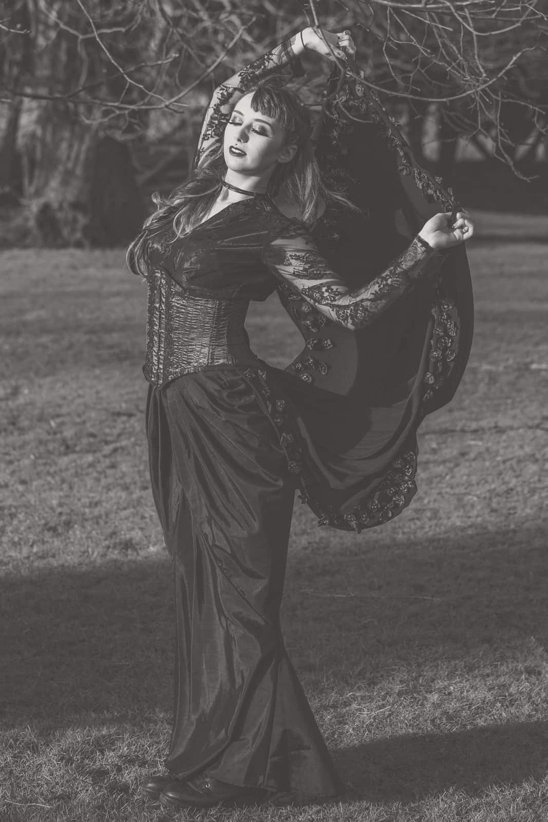 A Styled Gothic Shoot with Silverstar Photographic | DIY wedding blog ...