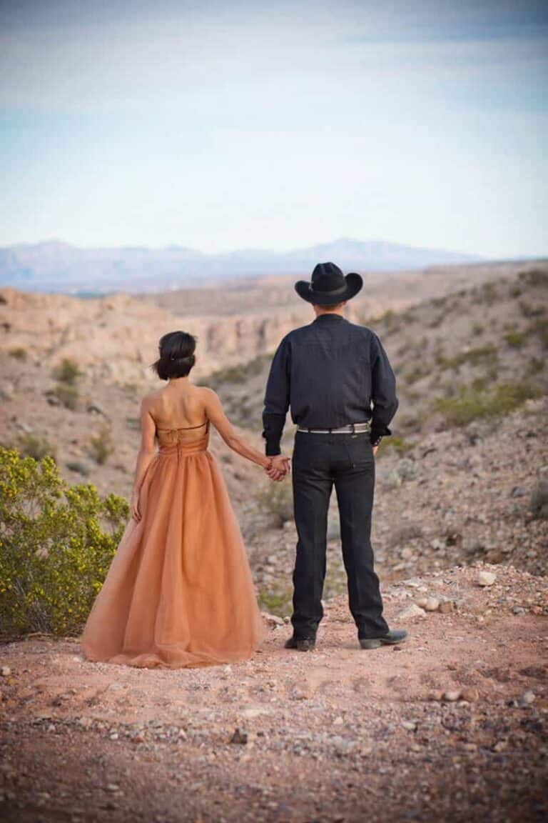 AN OLD COUNTRY & WESTERN ELOPEMENT | Bespoke-Bride: Wedding Blog