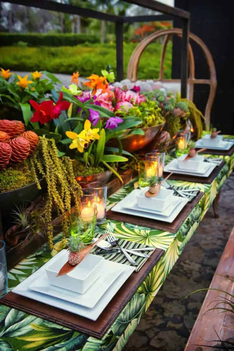 HOW TO TROPICAL TABLE DECOR | Bespoke-Bride: Wedding Blog