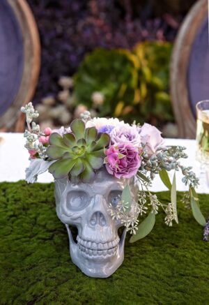 A SPRING STYLE SOIREE WITH A BEAUTIFUL TWIST ON SKULL DECORATIONS ...