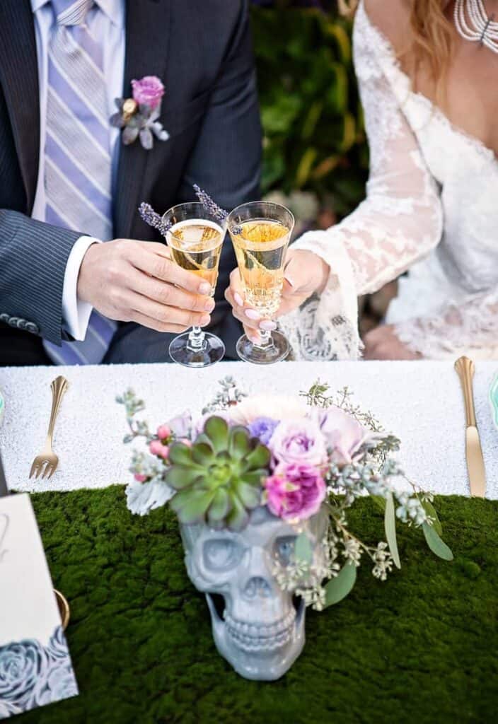 A SPRING STYLE SOIREE WITH A BEAUTIFUL TWIST ON SKULL DECORATIONS ...