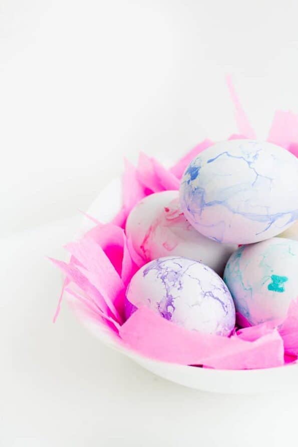 DIY PASTEL MARBLED EASTER EGGS - THE PERFECT SPRING DECORATION ...