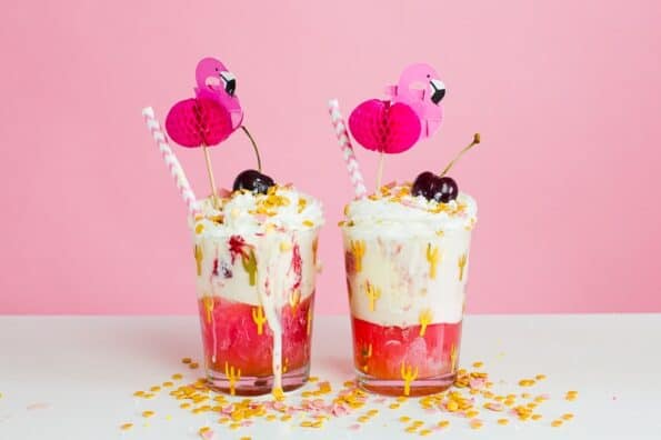 MAKE THESE BOOZY CHERRY BOMB ICE CREAM FLOATS FOR THE HEN PARTY ...