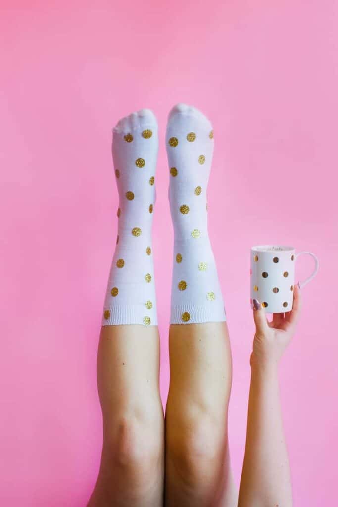 2 DIY SOCKS FOR HOMEMADE CHRISTMAS GIFTS IRON ON | Bespoke-Bride ...