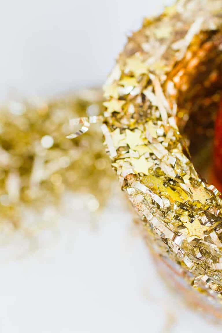 DIY CHRISTMAS CONFETTI ICE BUCKET WITH GOLD COPPER CONFETTI AND TINSEL ...