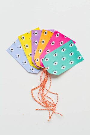 FREE PRINTABLE EYE GIFT TAGS FOR YOUR CHRISTMAS GIFT WRAP | Bespoke ...