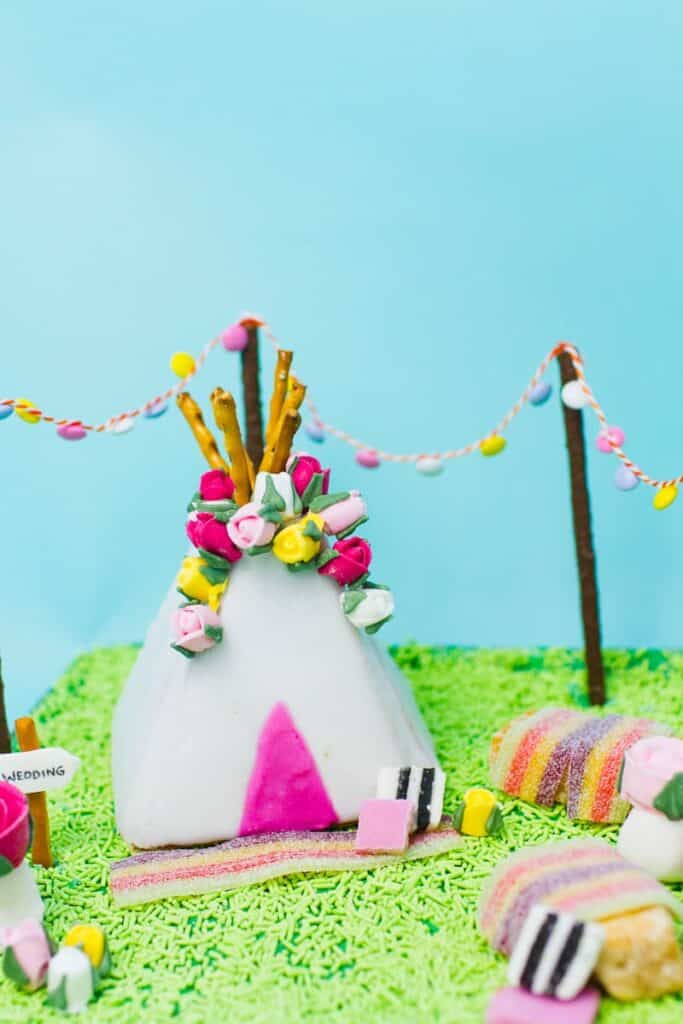 DIY GINGERBREAD TEEPEE AND RECIPE | Bespoke-Bride: Wedding Blog