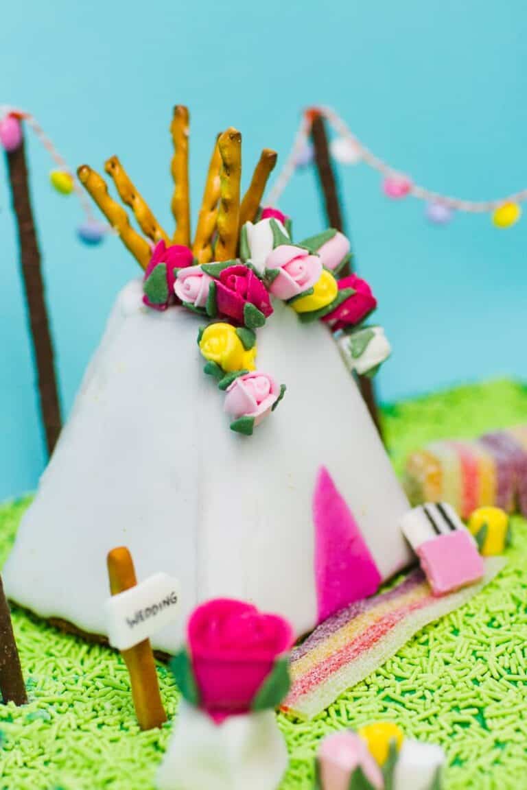 DIY GINGERBREAD TEEPEE AND RECIPE | Bespoke-Bride: Wedding Blog