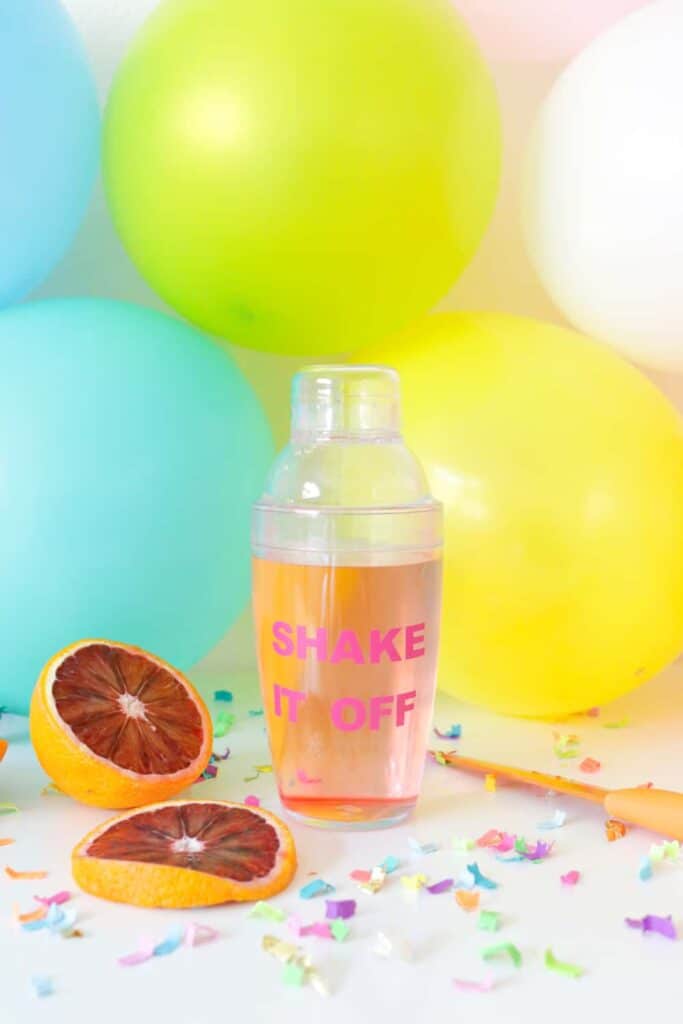 DIY PUN COCKTAIL SHAKER SHAKE IT OFF | Bespoke-Bride: Wedding Blog