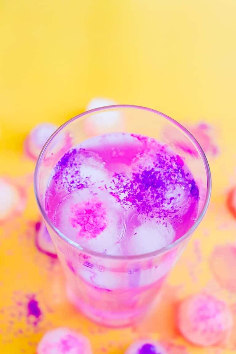 DIY EDIBLE GLITTER ICE CUBES | Bespoke-Bride: Wedding Blog