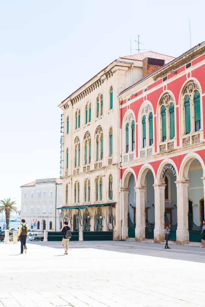 CROATIA TRAVEL GUIDE WHAT TO DO, WHERE TO EAT & WHAT TO SEE IN ZADAR ...