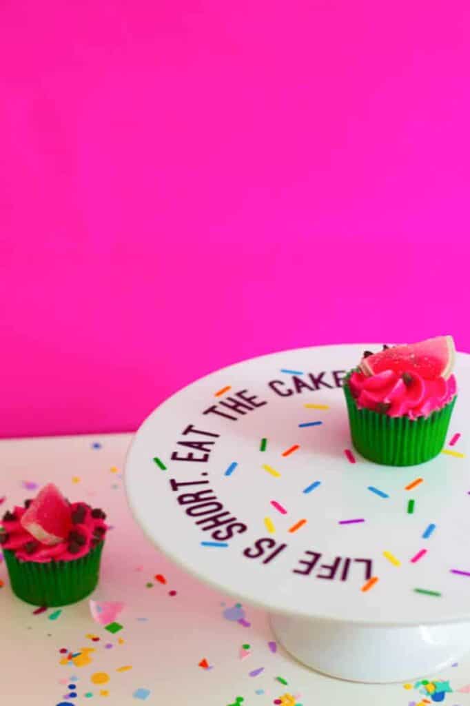 DIY FUN PUN CAKE STAND WITH SPRINKLES | Bespoke-Bride: Wedding Blog