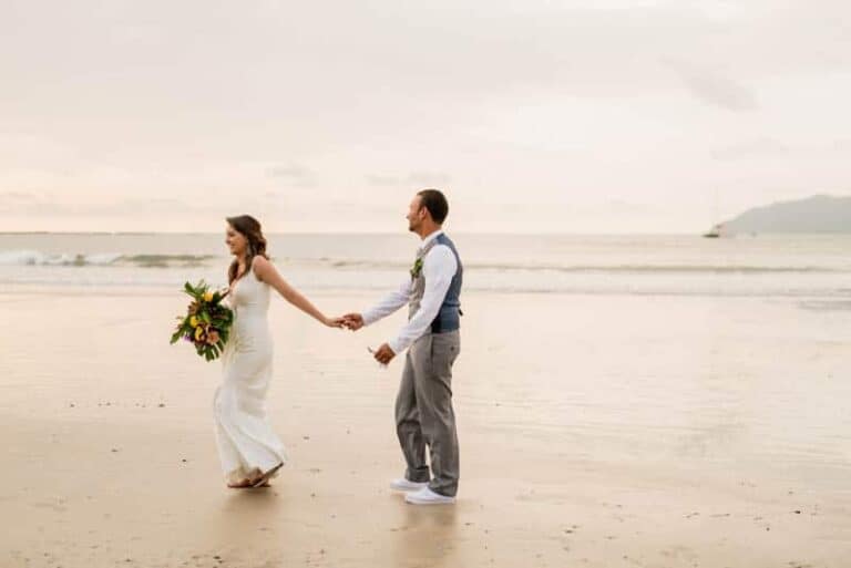 TROPICAL BEACHFRONT WEDDING IN COSTA RICA | Bespoke-Bride: Wedding Blog