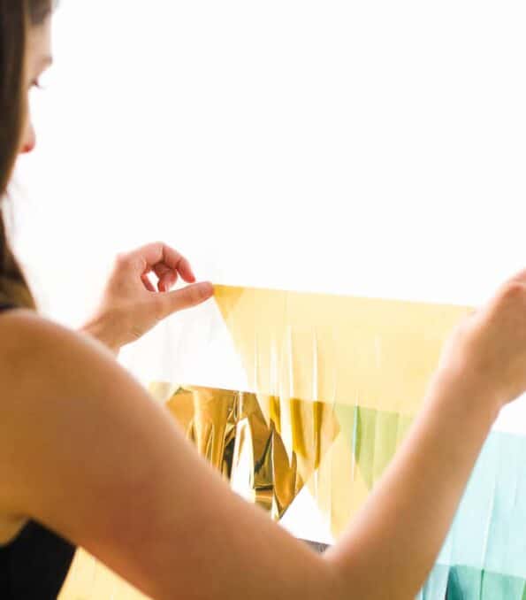 MAKE THIS EASY FRINGED TISSUE PAPER BACKDROP | Bespoke-Bride: Wedding Blog