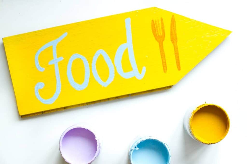 DIY FESTIVAL ARROW SIGNS FOR YOUR WEDDING DECOR | Bespoke-Bride ...