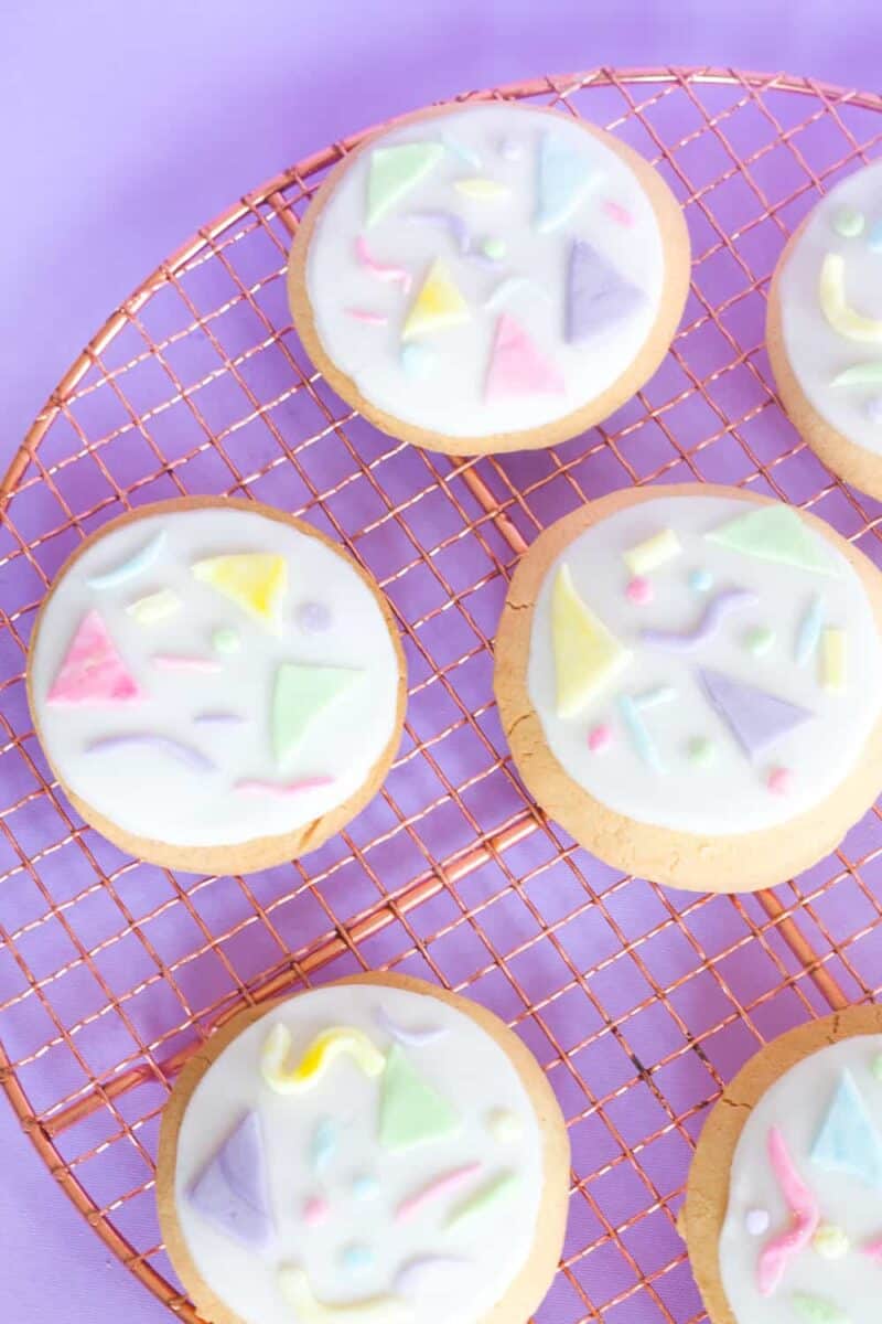 DIY VEGAN ABSTRACT SUGAR COOKIE | Bespoke-Bride: Wedding Blog