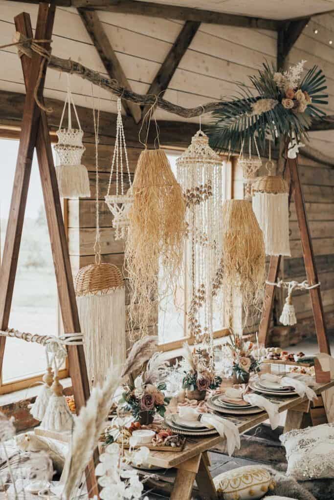 EARTHY BOHO BARN WEDDING IDEAS | Bespoke-Bride: Wedding Blog