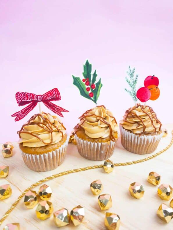 16 FREE PRINTABLE CHRISTMAS CUPCAKE TOPPERS - Bespoke-Bride: Wedding Blog