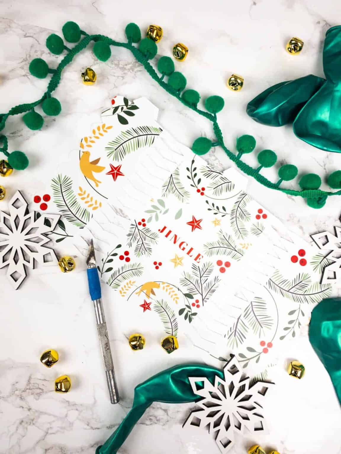 THE CUTEST DIY CHRISTMAS CRACKERS (WITH FREE PRINTABLE TEMPLATE ...