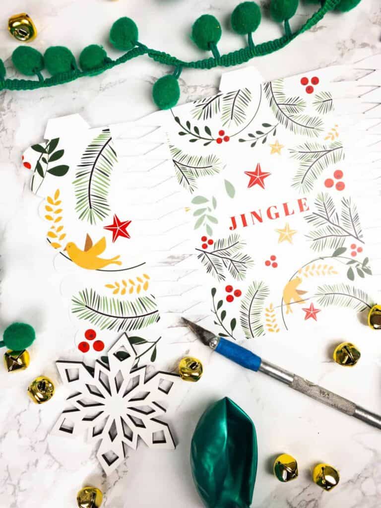 THE CUTEST DIY CHRISTMAS CRACKERS (WITH FREE PRINTABLE TEMPLATE ...