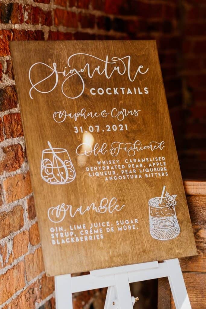 COLOURFUL RUSTIC WEDDING | Bespoke-Bride: Wedding Blog