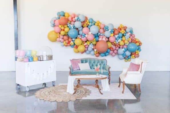 BRIGHT AND DARING COLORFUL WEDDING INSPIRATION WITH A BALLOON ...