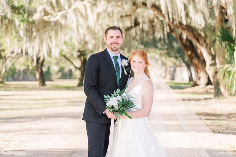 A Beautiful Warm Winter Wedding in the Low Country at Agapae Oaks ...