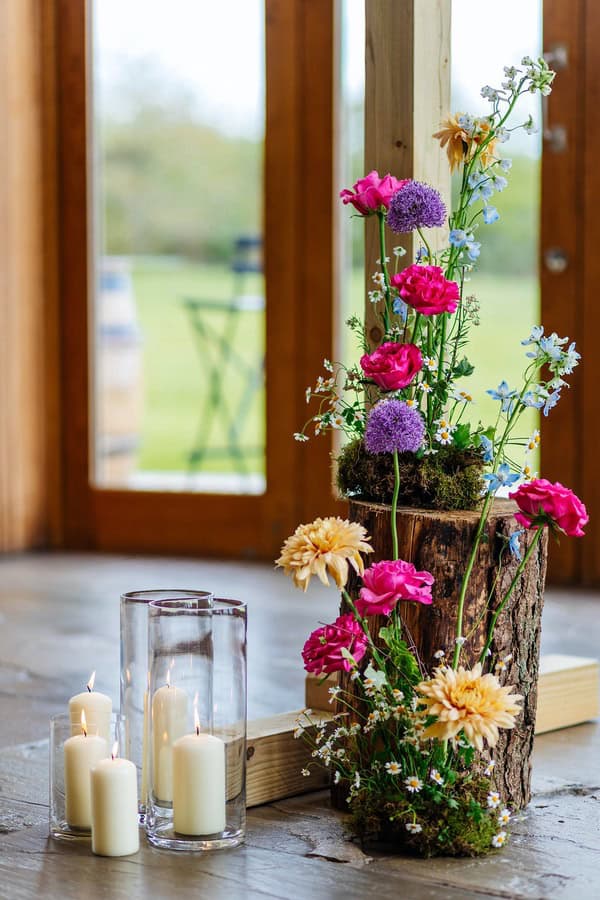 A Rustic Pastel-Inspired Styled Shoot at The Outbarn in the Ribble ...